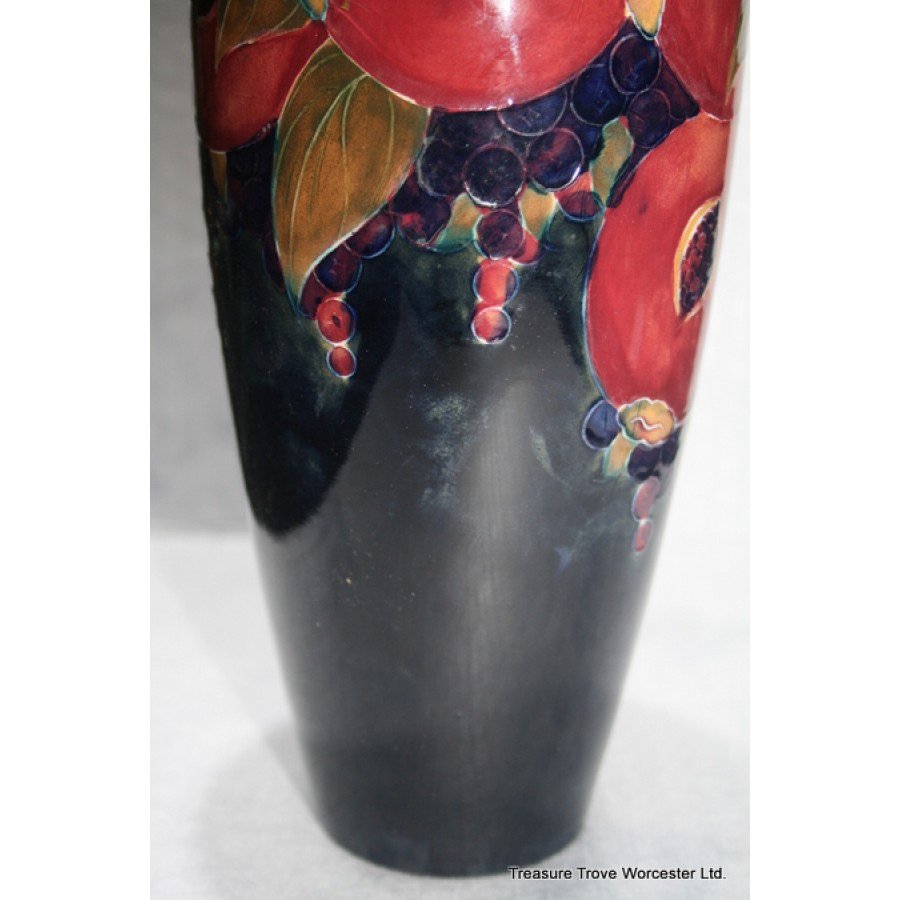 William Moorcroft Pomegranate Pottery Vase William Moorcroft Pomegranate Pottery Vase